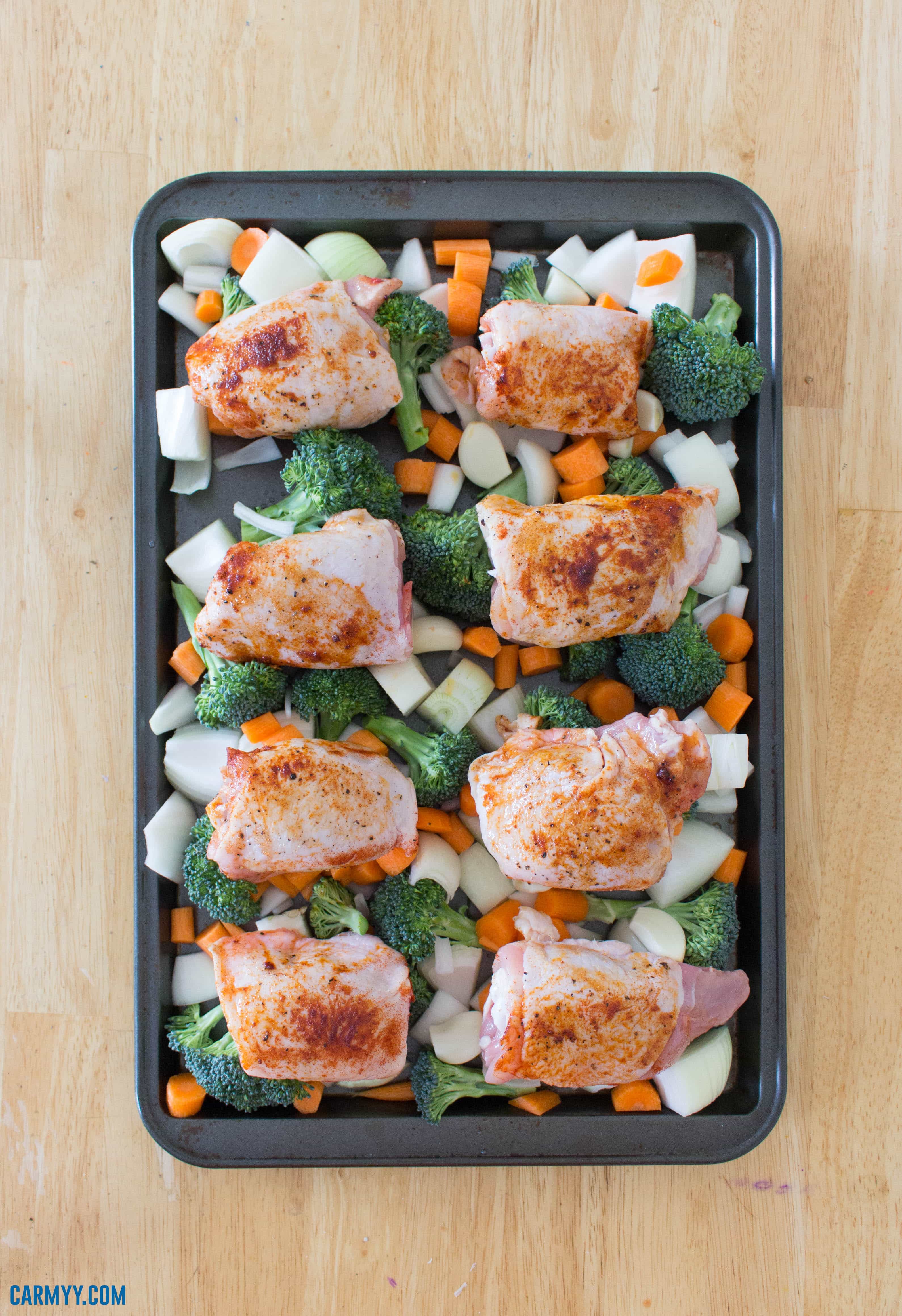 Super Easy And Fast Dinner Idea One Sheet Pan Chicken And Vegetables