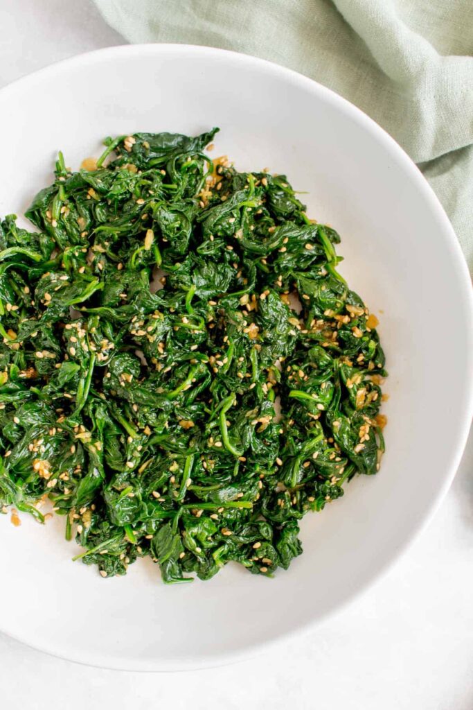 Easy Seasoned Spinach (Sigeumchi Namul) | Made in 10 Minutes